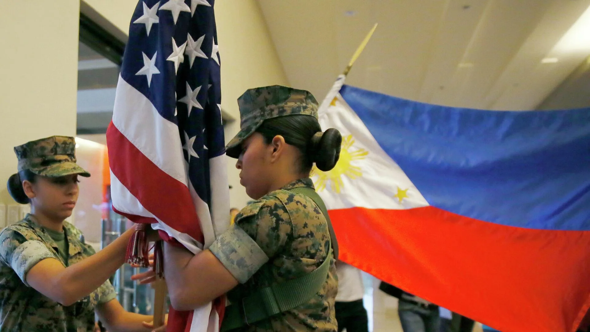 How is the US Convincing the Philippines to Destroy Itself?